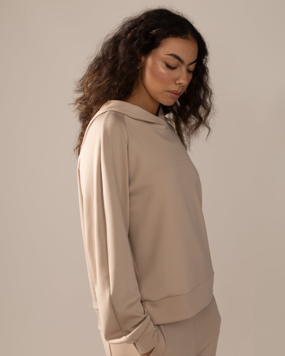 Horizon Hoodie - Almond – Rose Boreal